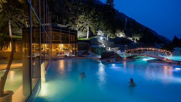 Mit dem Postauto ins Thermalbad Brigerbad - PostAuto