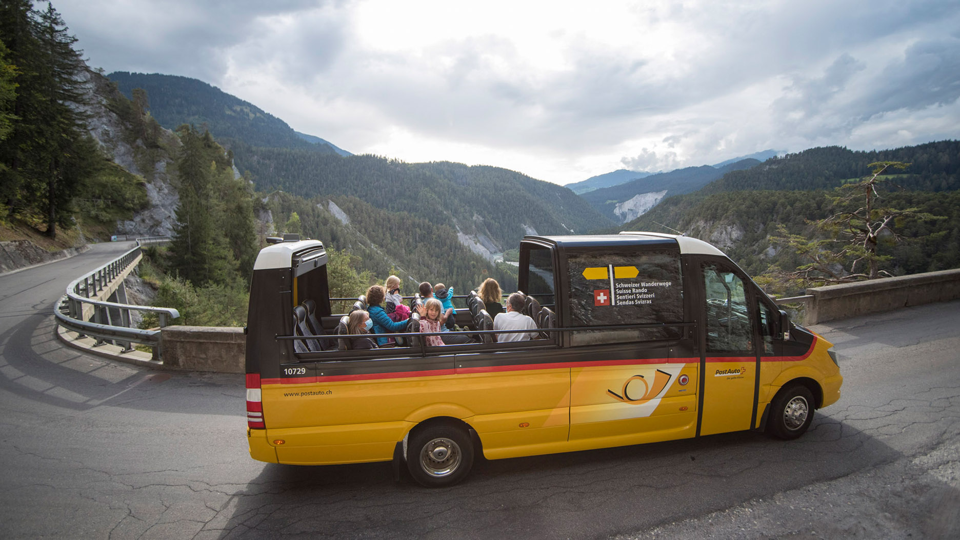 PostAuto-Cabriolet - Exklusive Ausflüge in Graubünden und Umgebung