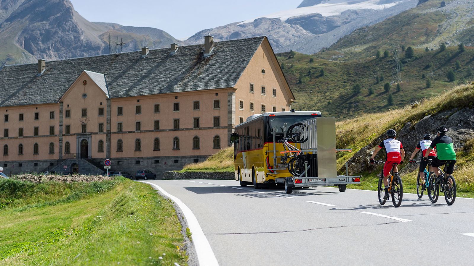 Travelling with a bike | PostBus